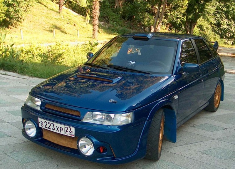 Тюнинг Lada 2112 5 Door Hatchback 2000, фото тюнинга Лада 2112