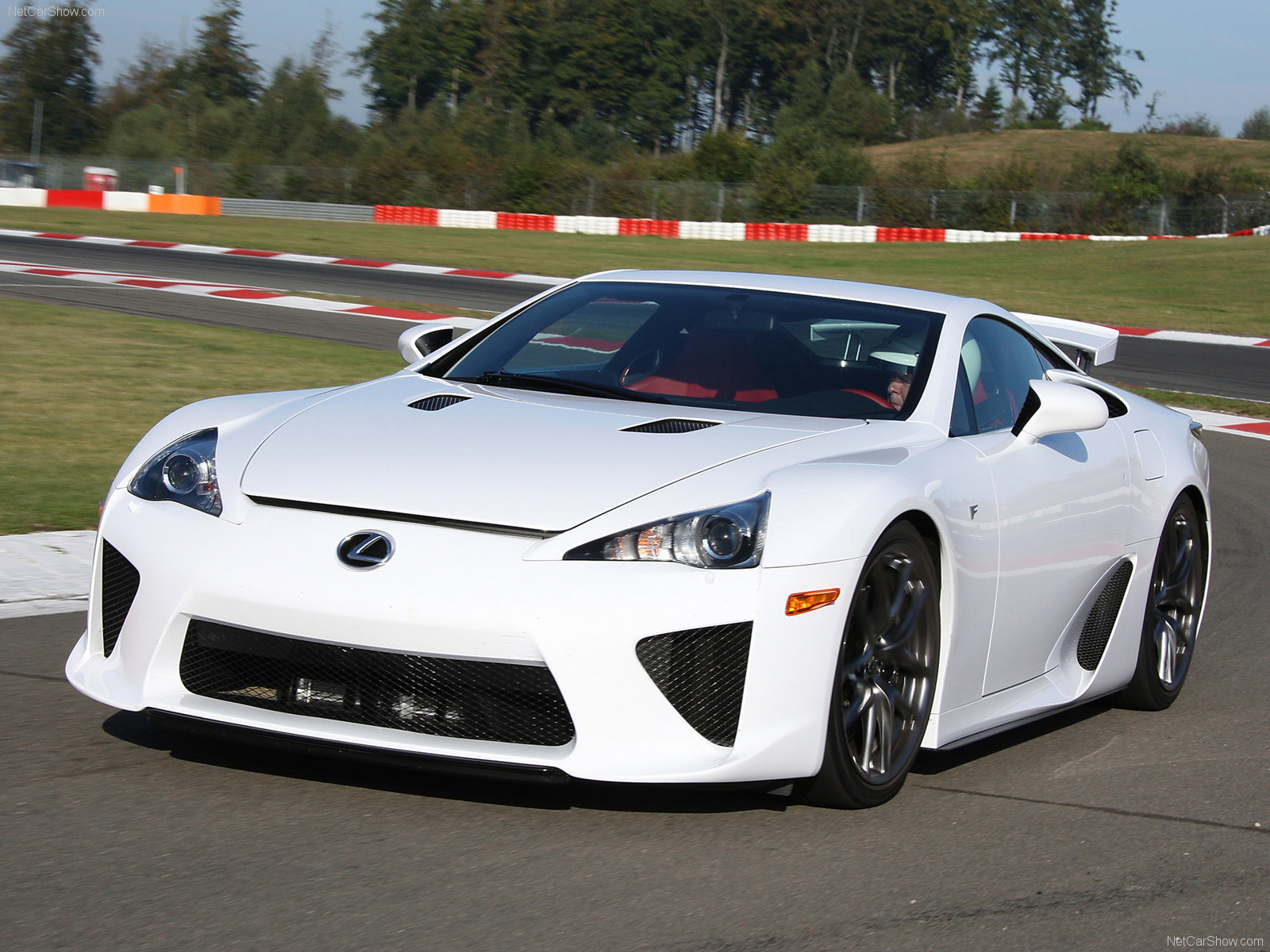 My perfect Lexus LFA. 3DTuning - probably the best car configurator!
