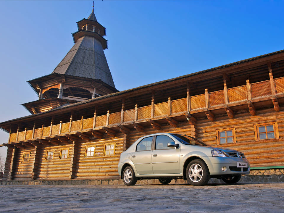 My perfect Renault Logan. 3DTuning - probably the best car configurator!