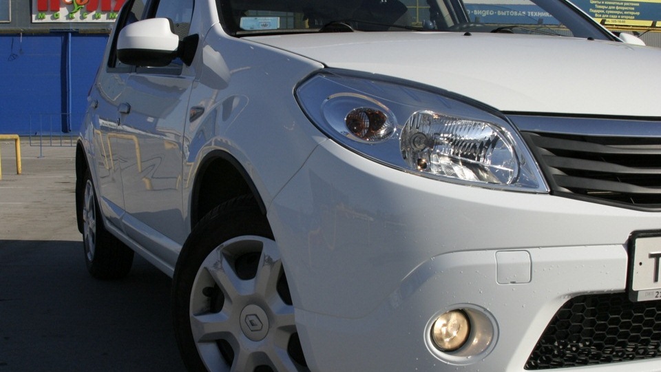 My perfect Renault Sandero. 3DTuning - probably the best car configurator!
